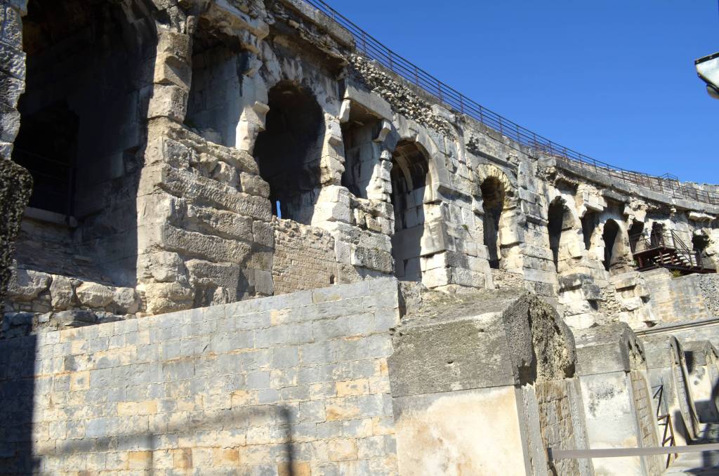 The most amazing Roman monuments hidden in France – 100cobbledroads.com