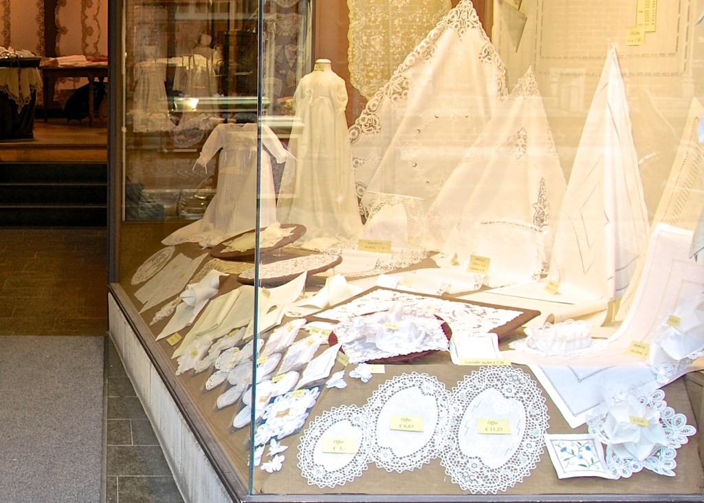 One surreal day in the achingly beautiful town of Bruges ...